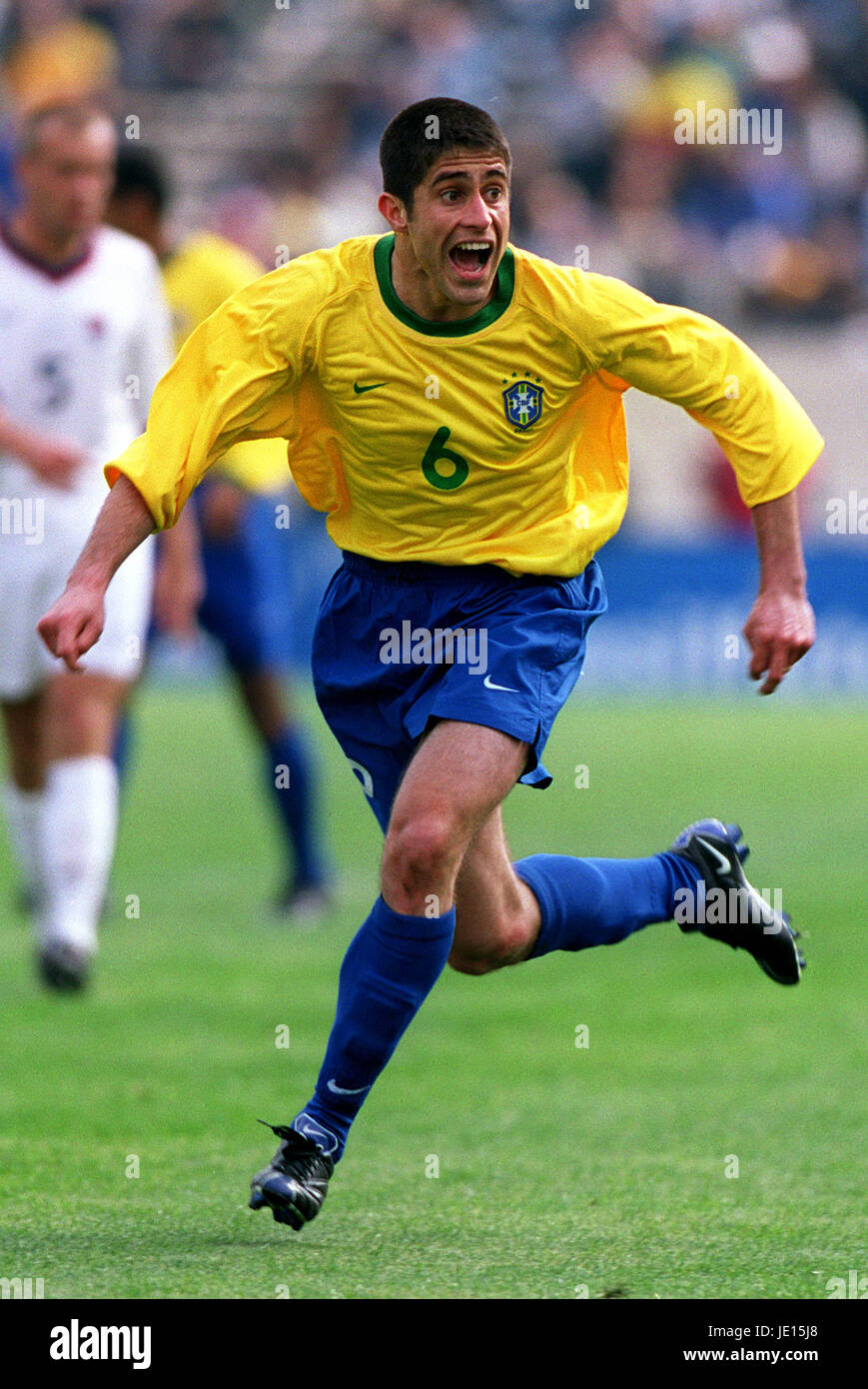 SILVINHO BRAZIL & ARSENAL FC LOS ANGELES ROSE BOWL LOS ANGELES 03 March ...