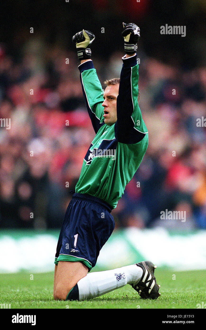 SANDER WESTERVELD LIVERPOOL FC MILLENNIUM STADIUM CARDIFF WALES 25 ...