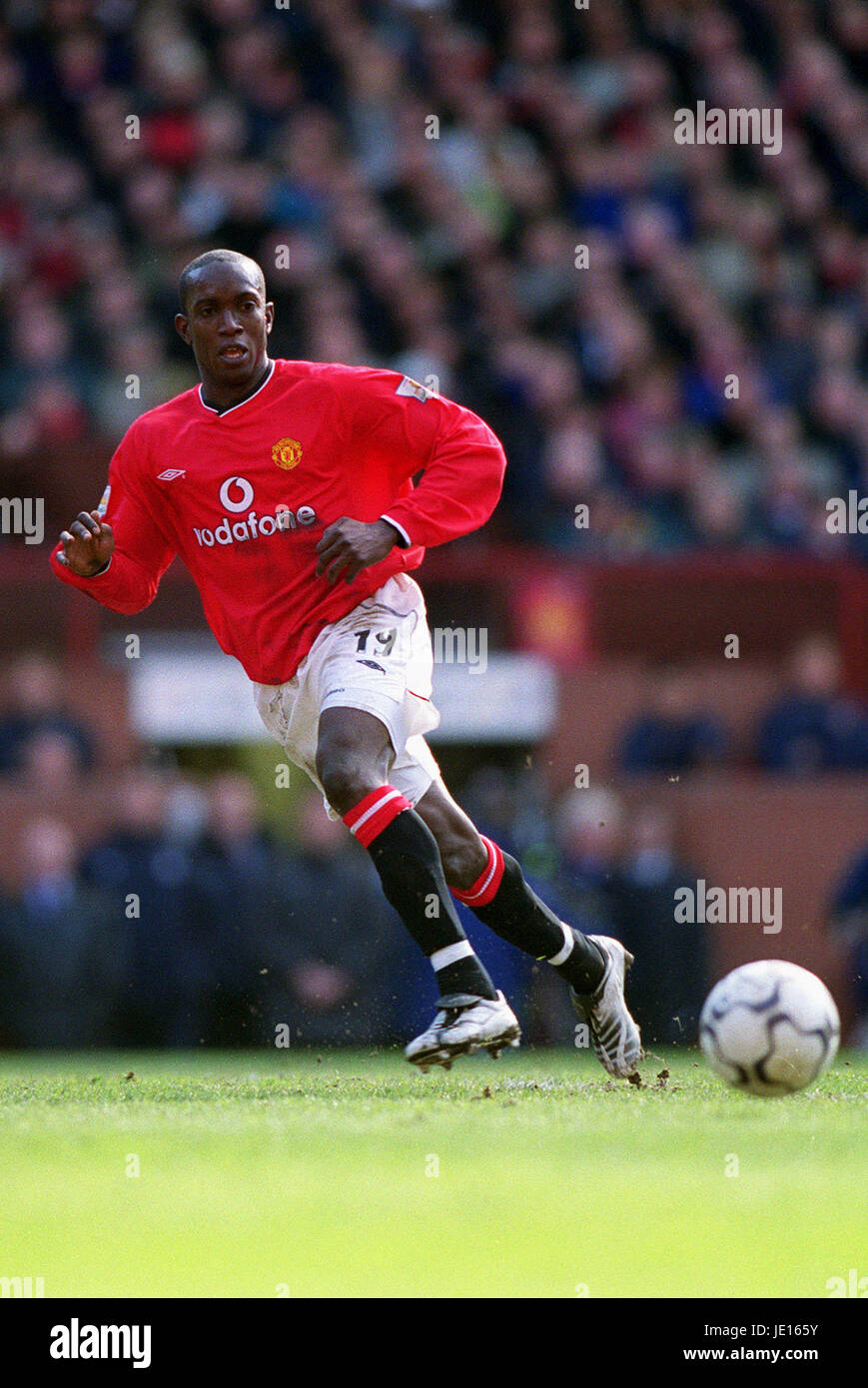 Dwight yorke manchester united 2001 hi-res stock photography and images ...