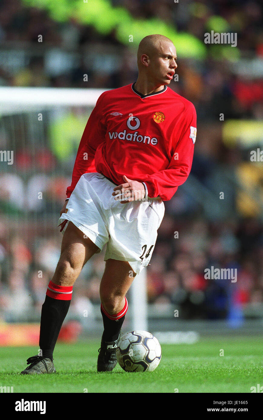 Wesley brown manchester united fc hi-res stock photography and images ...