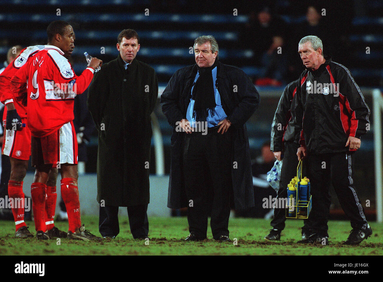 TERRY VENABLES & BRYAN ROBSON MIDDLESBROUGH FC SELHURST PARK LONDON 13 ...