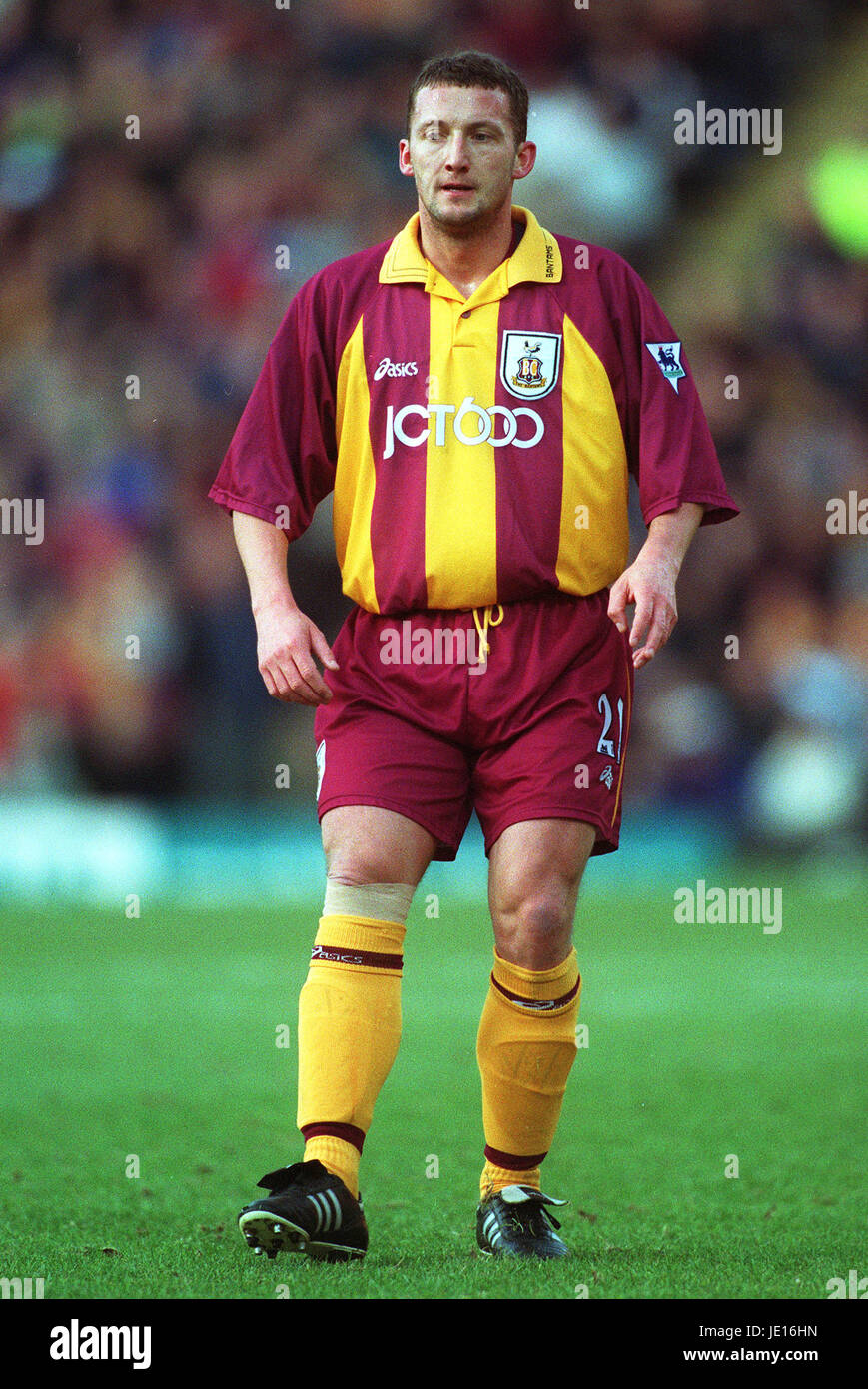 BILLY MCKINLAY BRADFORD CITY FC BRADFORD & BINGLEY STADIUM BRADFORD ...