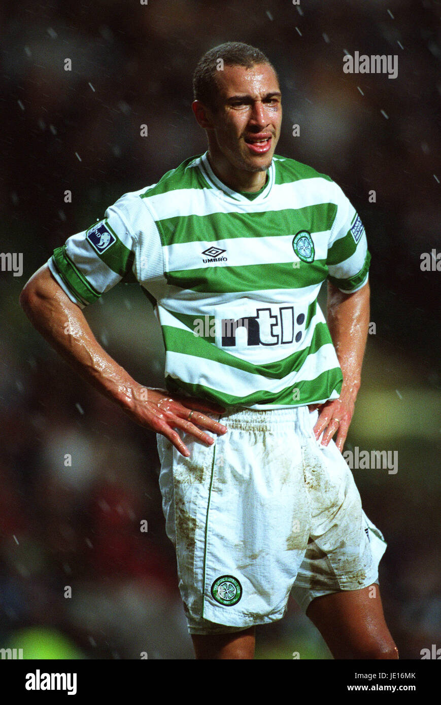 Henrik larsson celtic 2001 hi-res stock photography and images - Alamy