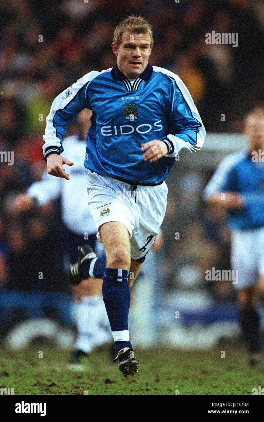 EGIL OSTENSTAD MANCHESTER CITY FC MANCHESTER ENGLAND MAINE ROAD STADIUM ...