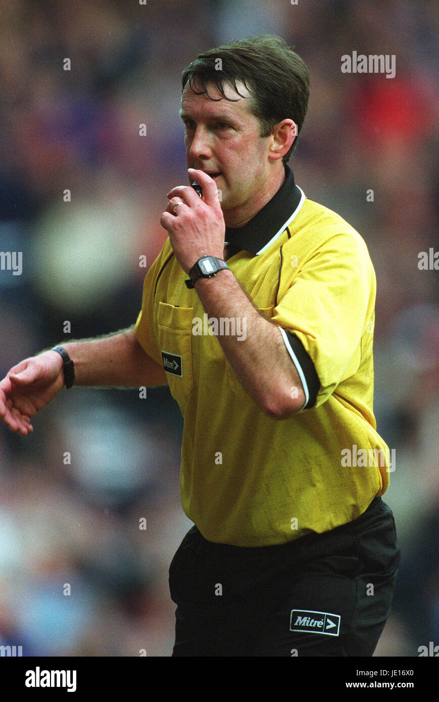 ALAN FREELAND REFEREE IBROX GLASGOW 03 February 2001 Stock Photo - Alamy