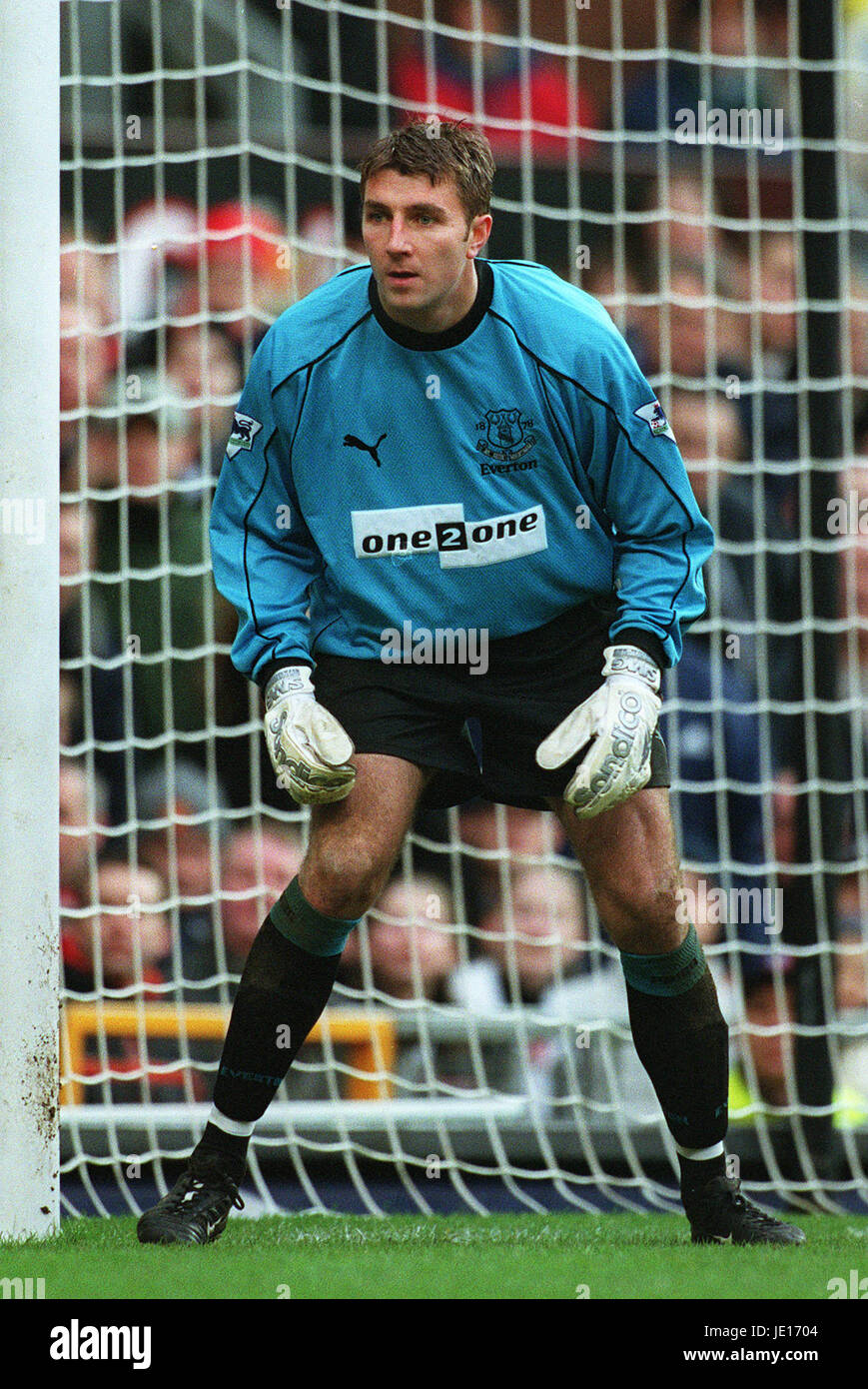 Paul gerrard everton hi-res stock photography and images - Alamy