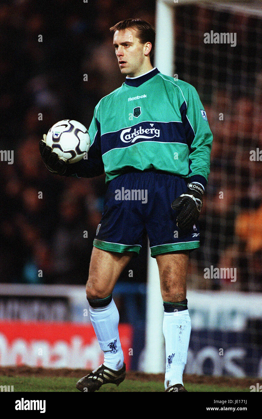 SANDER WESTERVELD LIVERPOOL FC MAINE ROAD MANCHESTER MANCHESTER ENGLAND ...