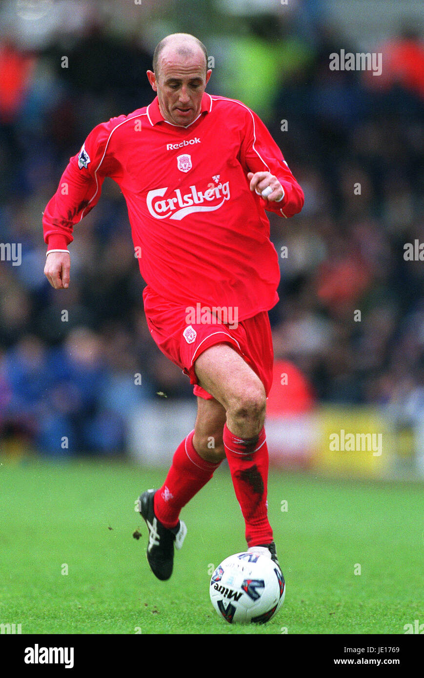 GARY MCALLISTER LIVERPOOL FC ELLAND ROAD LEEDS ENGLAND 27 January 2001 ...