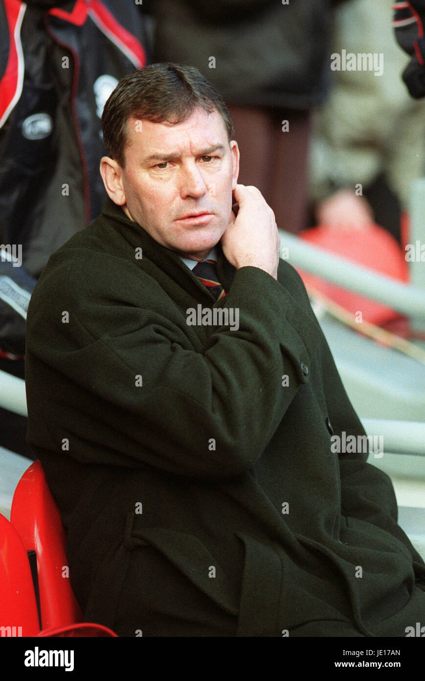 BRIAN ROBSON MIDDLESBROUGH FC MANAGER LIVERPOOL ANFIELD 20 January 2001 ...