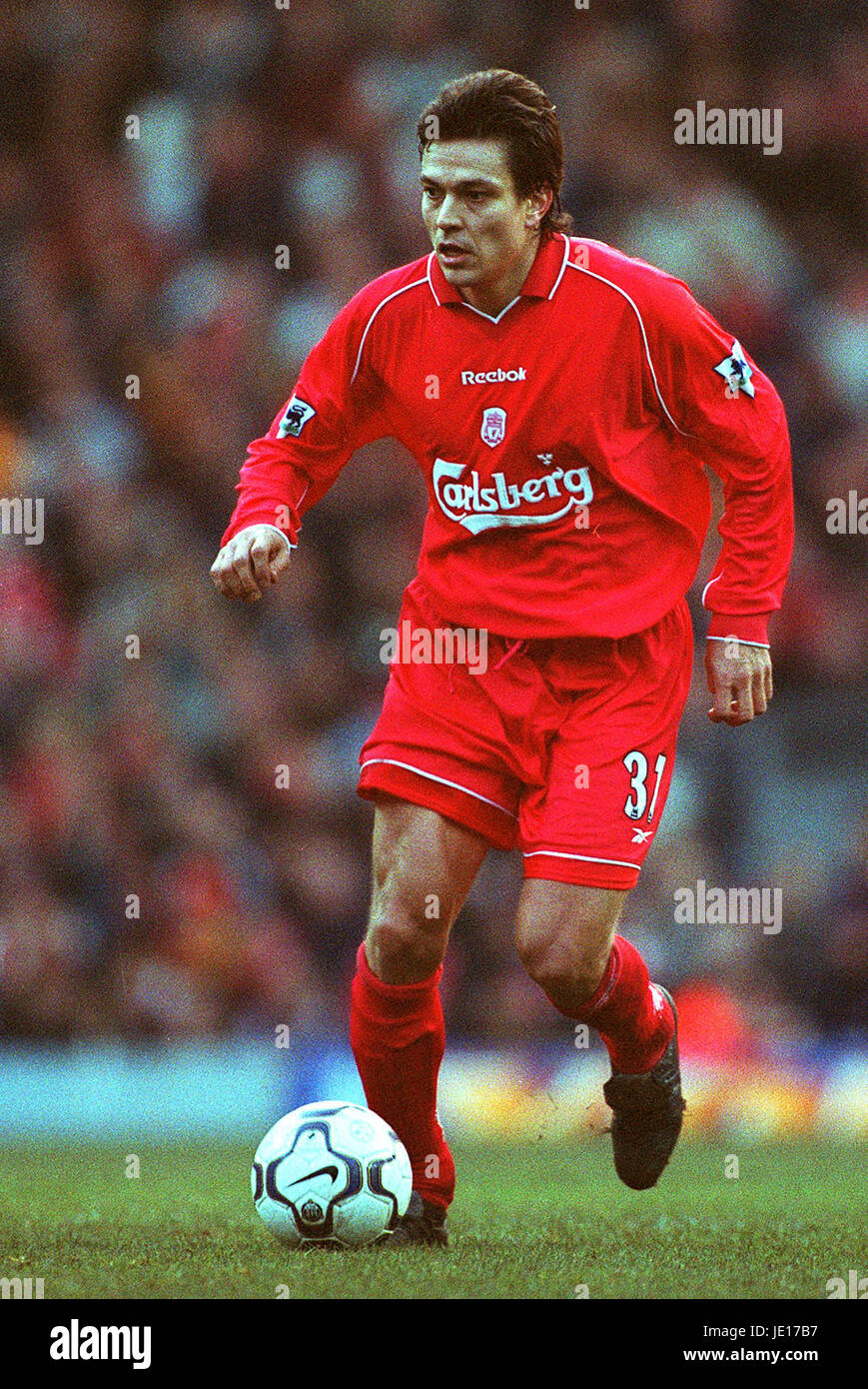 Jari litmanen liverpool hi-res stock photography and images - Alamy