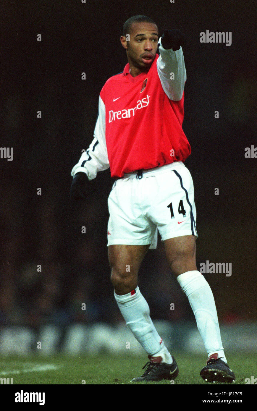 Thierry henry 2001 hi-res stock photography and images - Alamy