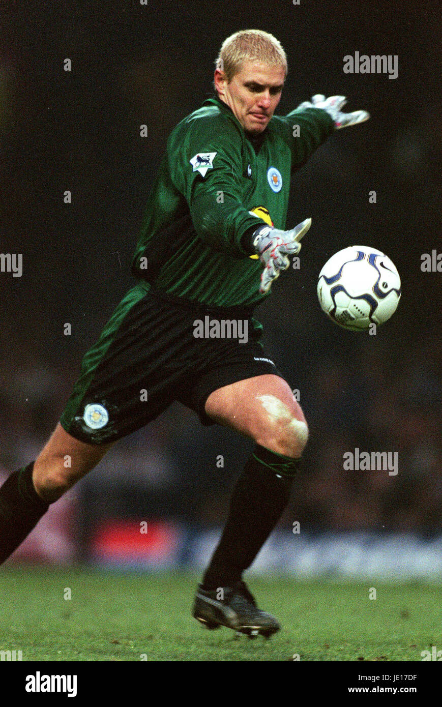 Simon royce hi-res stock photography and images - Alamy