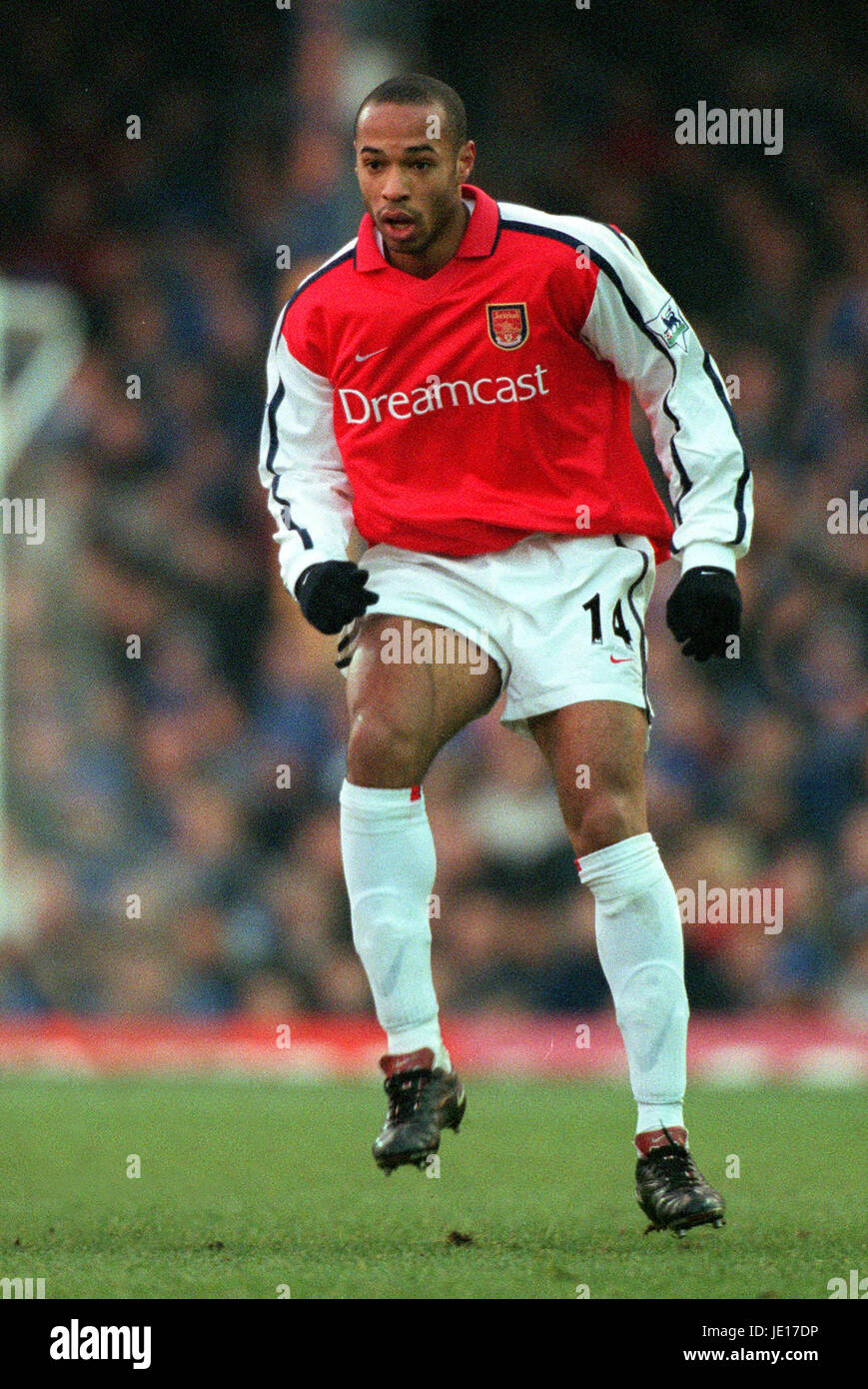 Thierry henry 2001 hi-res stock photography and images - Alamy