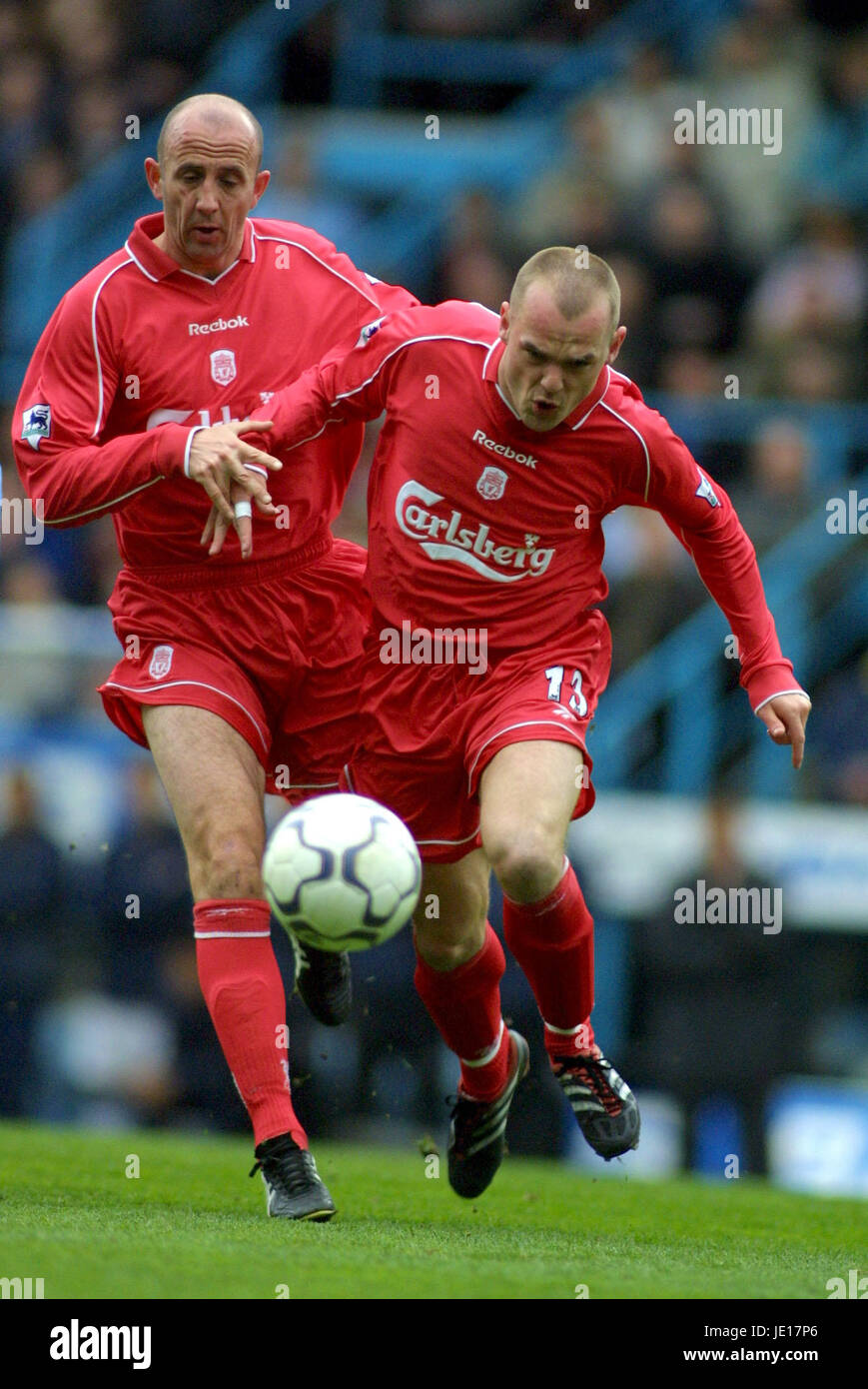 GARY MCALLISTER & DANNY MURPHY LIVERPOOL FC 28 April 2001 Stock Photo ...