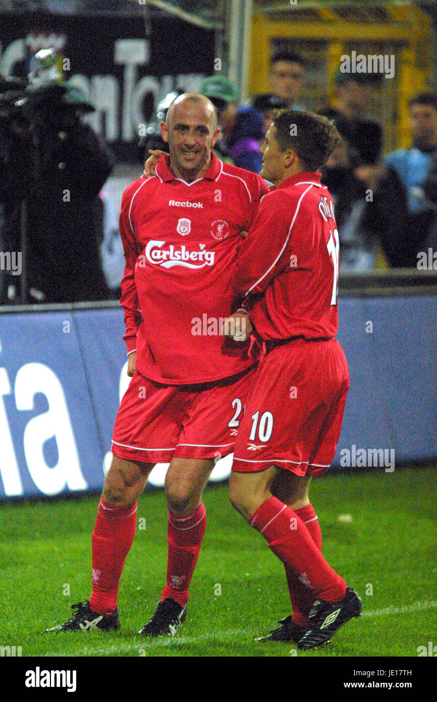 GARY MCALLISTER & MICHAEL OWEN LIVERPOOL V ALAVES UEFA FINAL 16 May ...