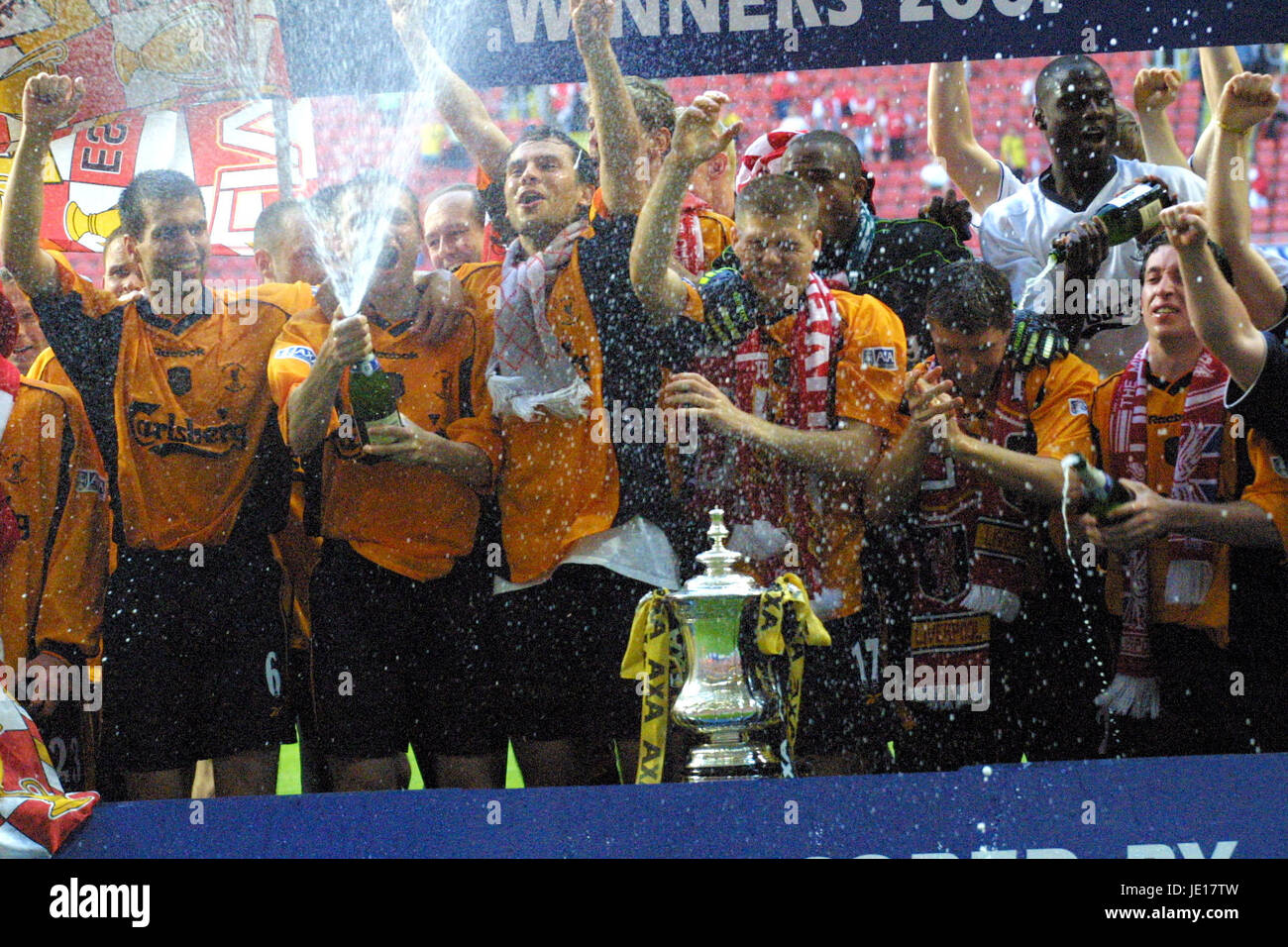 Liverpool fa cup final 2001 hi-res stock photography and images - Alamy