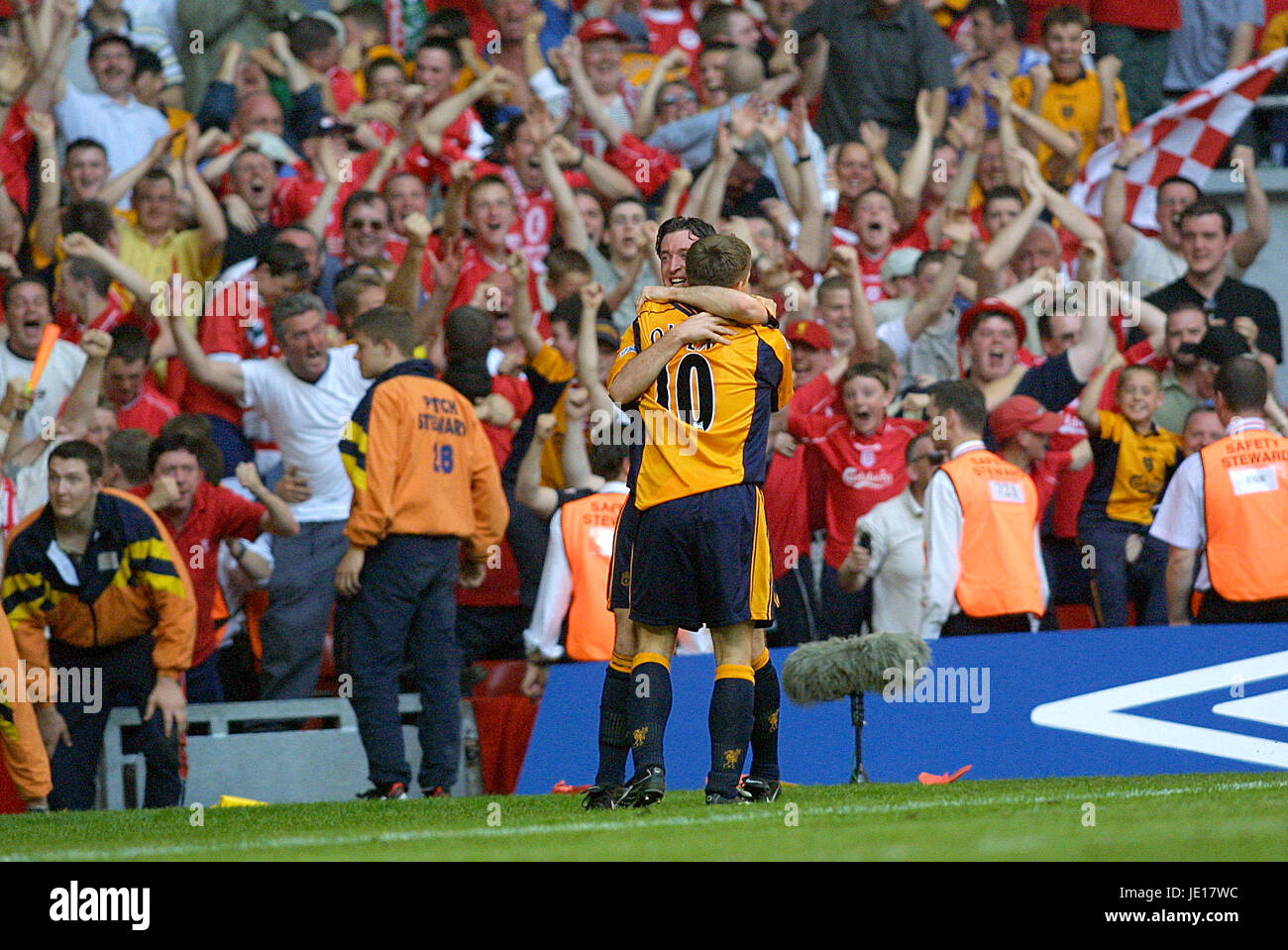 Michael Owen Liverpool 2001 High Resolution Stock Photography and ...