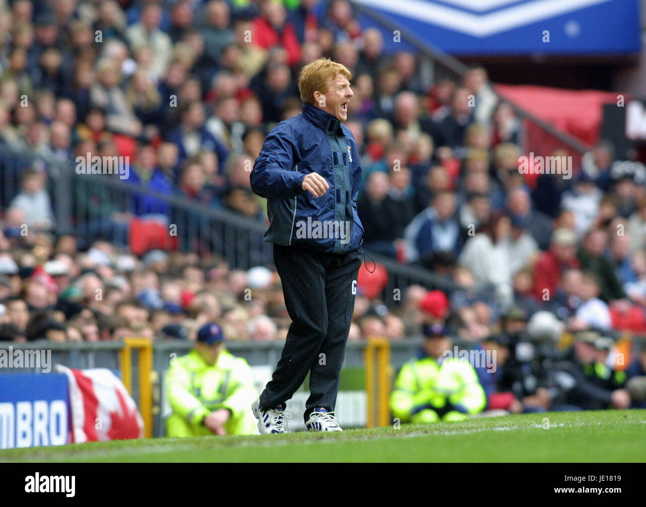 Gordon strachan 2001 hi-res stock photography and images - Alamy