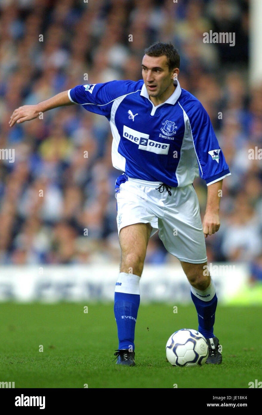 ALAN STUBBS EVERTON FC GOODISON PARK LIVERPOOL 27 October 2001 Stock ...