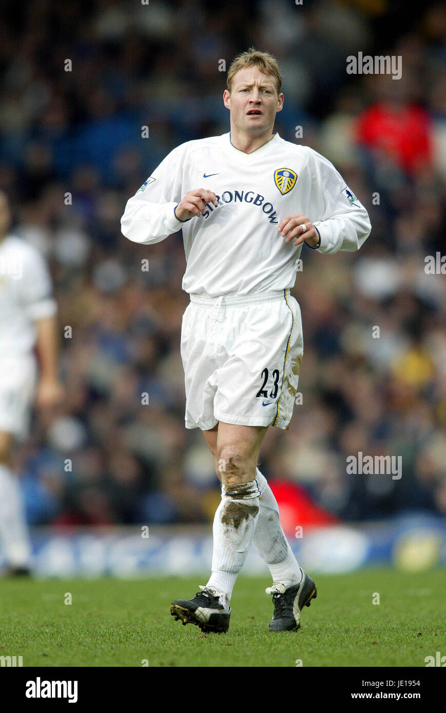 DAVID BATTY LEEDS UNITED FC LEEDS ELLAND ROAD 03 February 2002 Stock ...