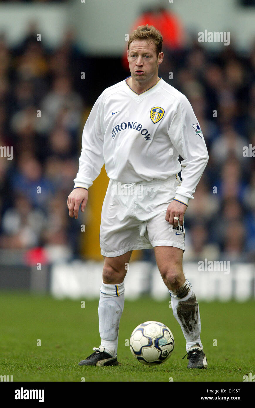 DAVID BATTY LEEDS UNITED FC LEEDS ELLAND ROAD 03 February 2002 Stock ...