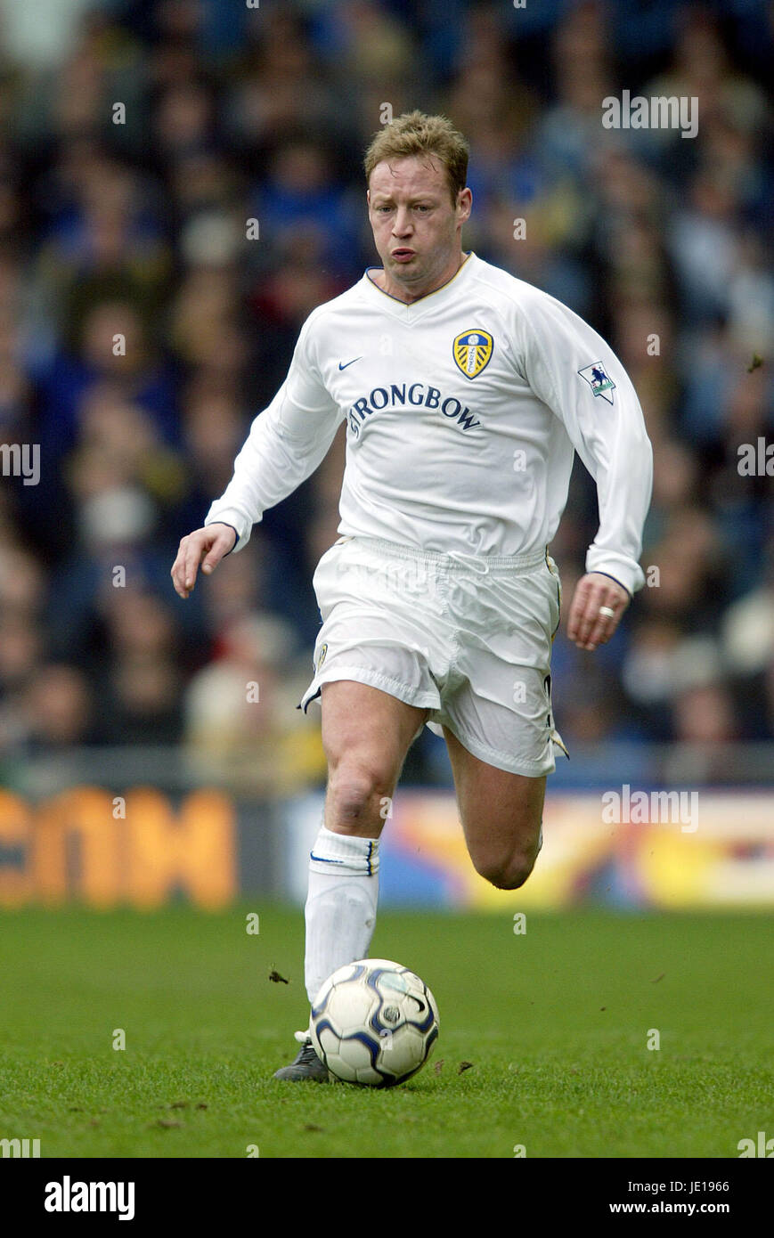 DAVID BATTY LEEDS UNITED FC LEEDS ELLAND ROAD 03 February 2002 Stock ...