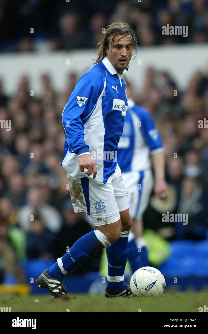 David ginola everton hi-res stock photography and images - Alamy