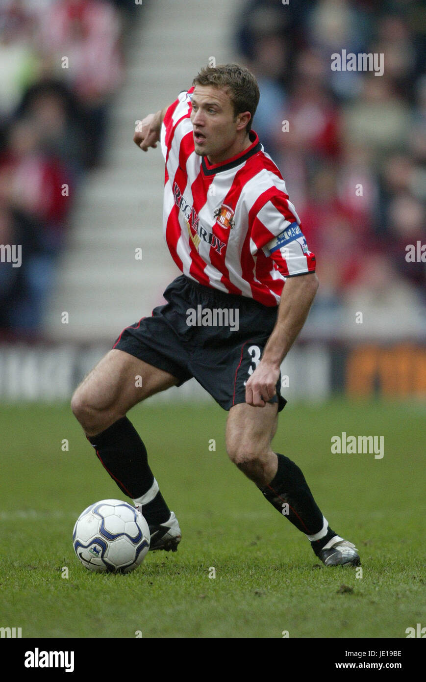 MICHAEL GRAY SUNDERLAND FC SUNDERLAND STADIUM OF LIGHT 24 February 2002 ...