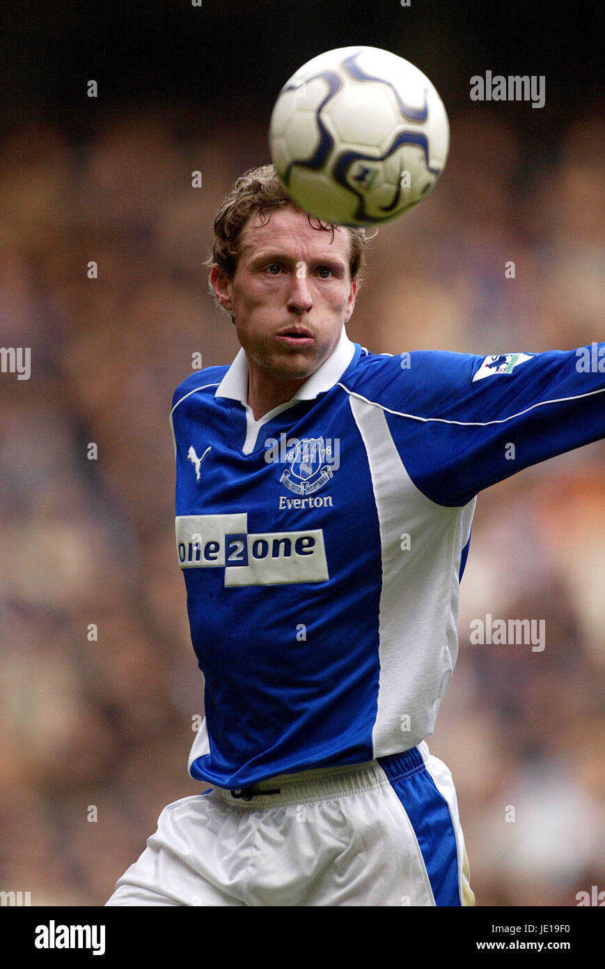 SCOT GEMMILL EVERTON FC LIVERPOOL ANFIELD 23 February 2002 Stock Photo ...