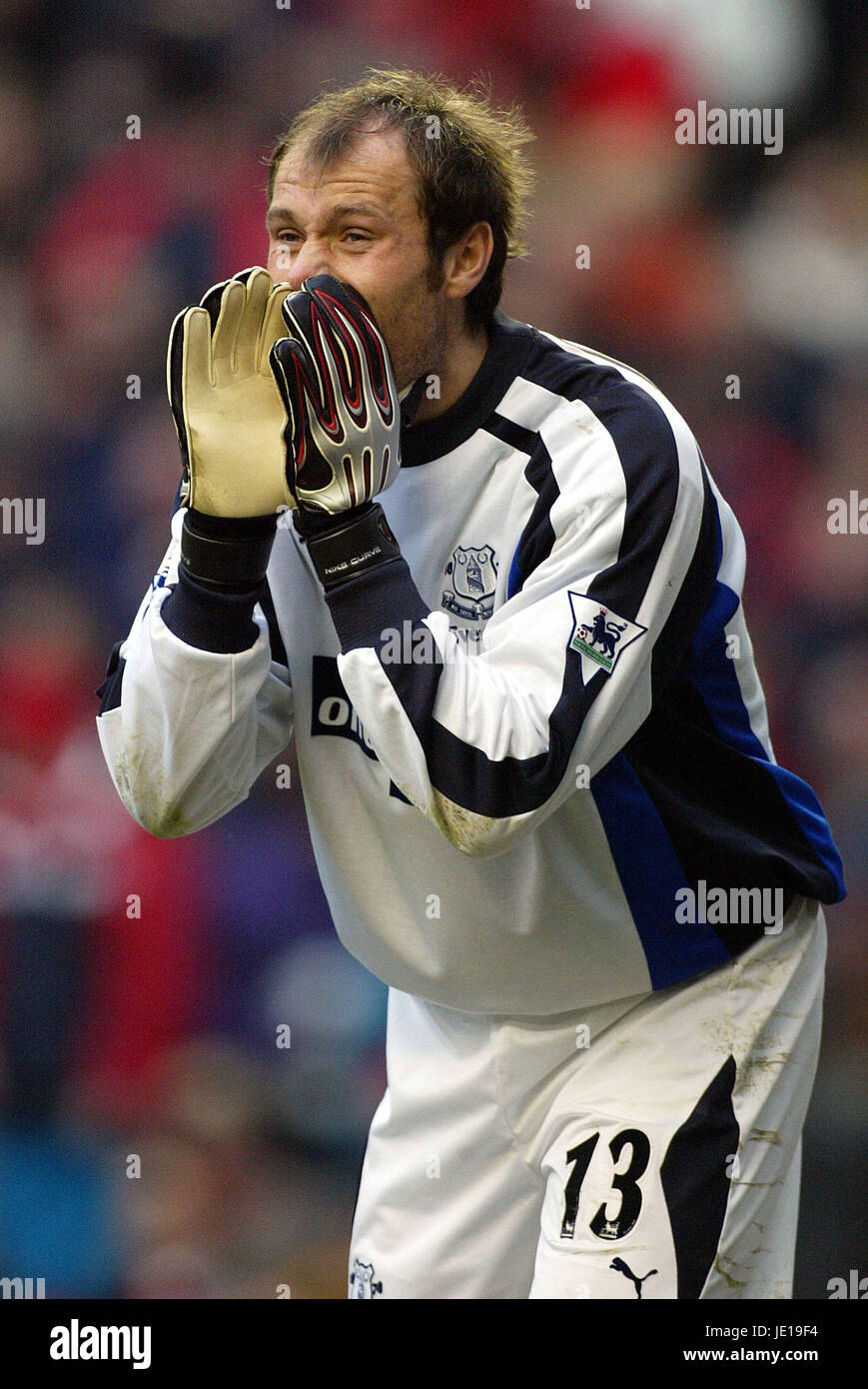 STEVE SIMONSEN EVERTON FC LIVERPOOL ANFIELD 23 February 2002 Stock ...