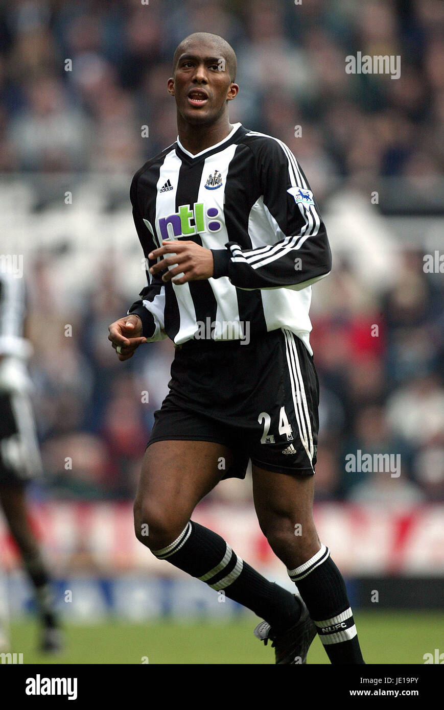 SYLVAIN DISTIN NEWCASTLE UNITED FC ST JAMES PARK NEWCASTLE 16 March ...