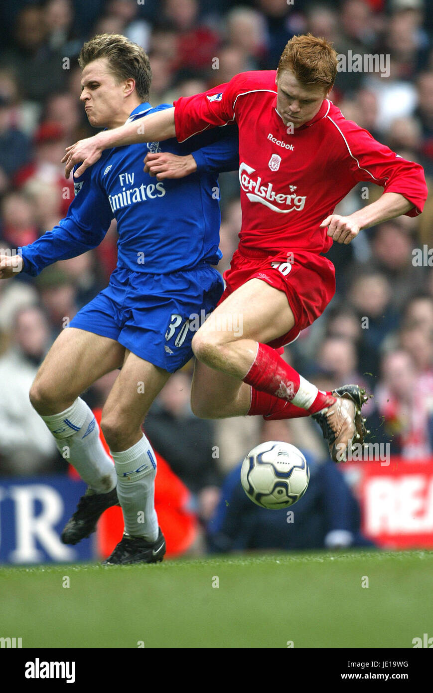 Riise liverpool chelsea anfield hi-res stock photography and images - Alamy