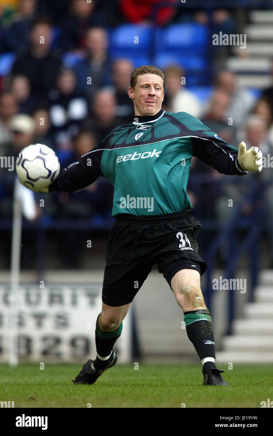 KEVIN POOLE BOLTON WANDERERS FC REEBOK STADIUM BOLTON 30 March 2002 ...
