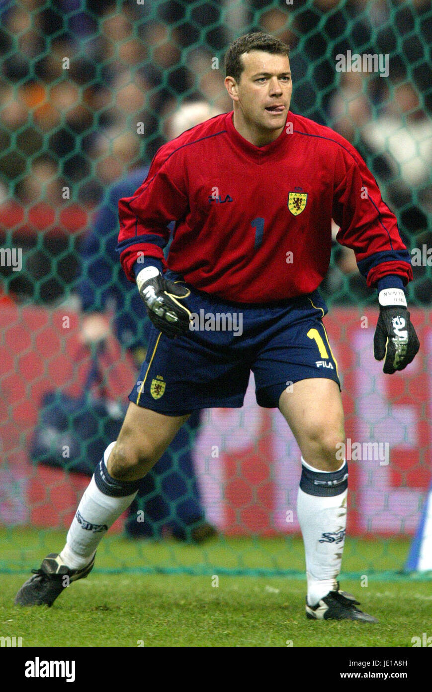 Football stade full length hi-res stock photography and images - Alamy