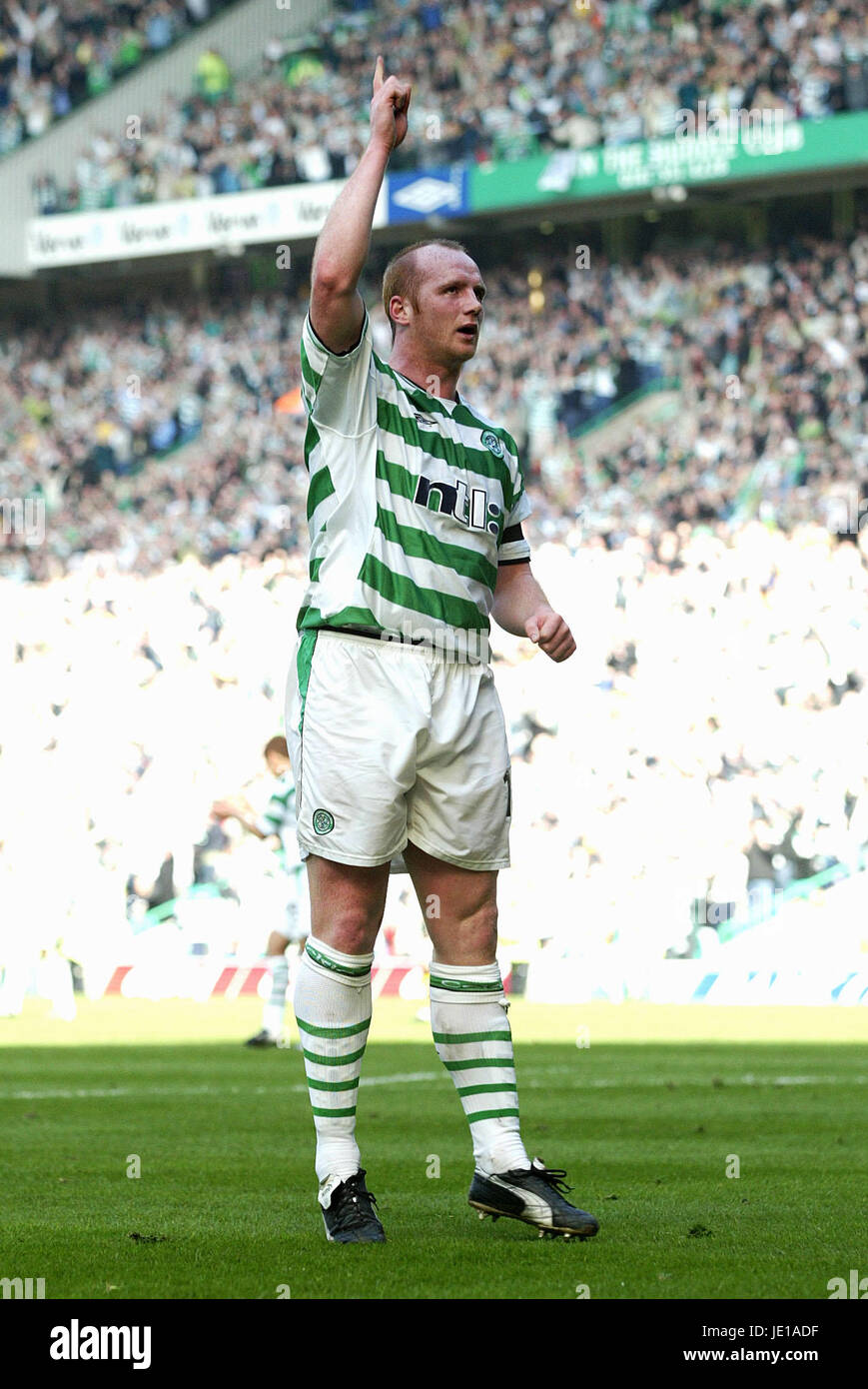 Football celebrating john hartson hi-res stock photography and images ...