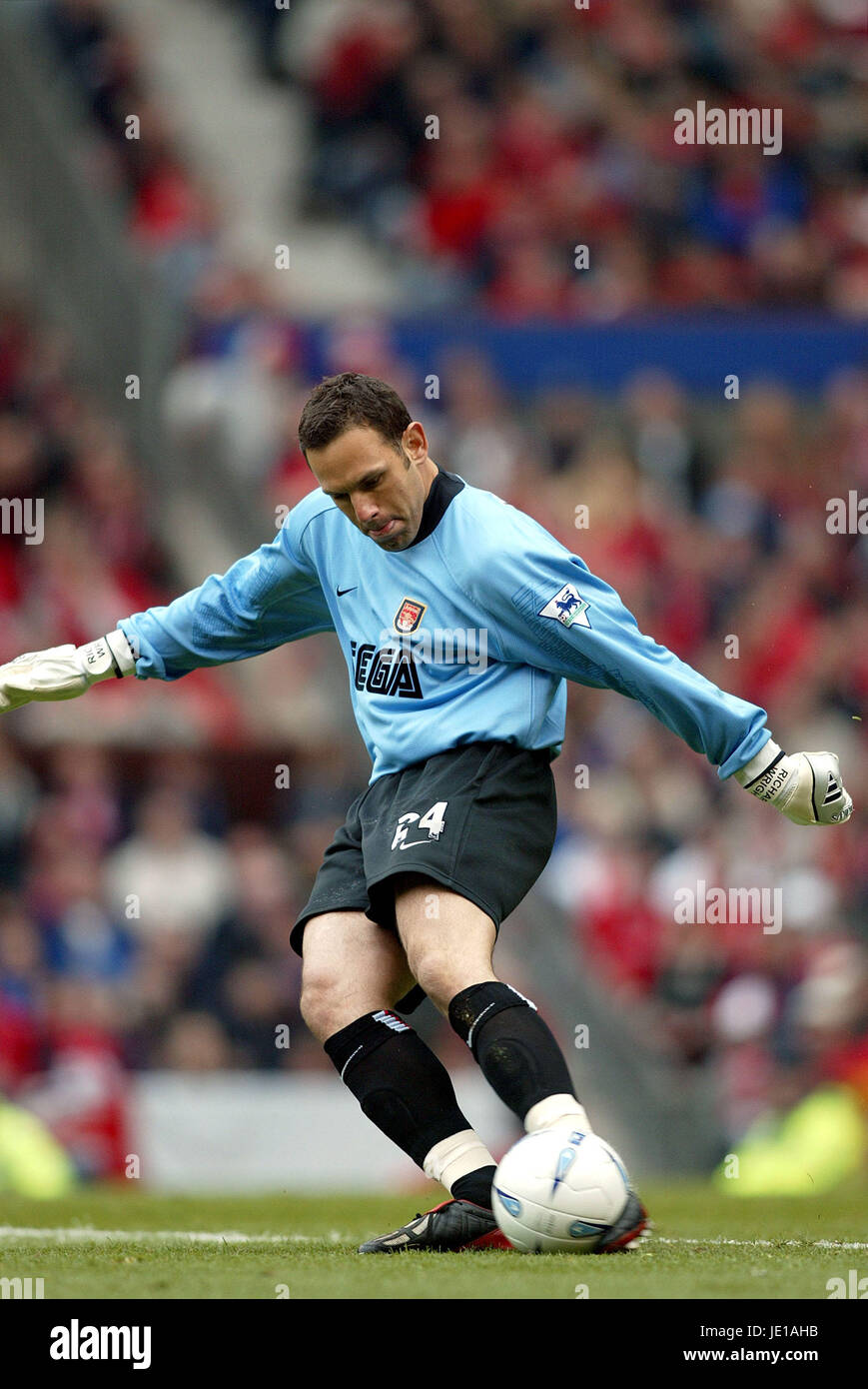 Old arsenal fc hi-res stock photography and images - Alamy