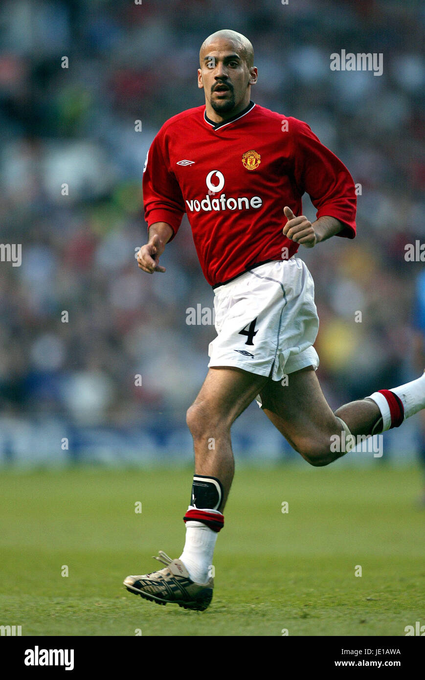 JUAN VERON MANCHESTER UNITED FC OLD TRAFFORD MANCHESTER 24 April 2002 ...