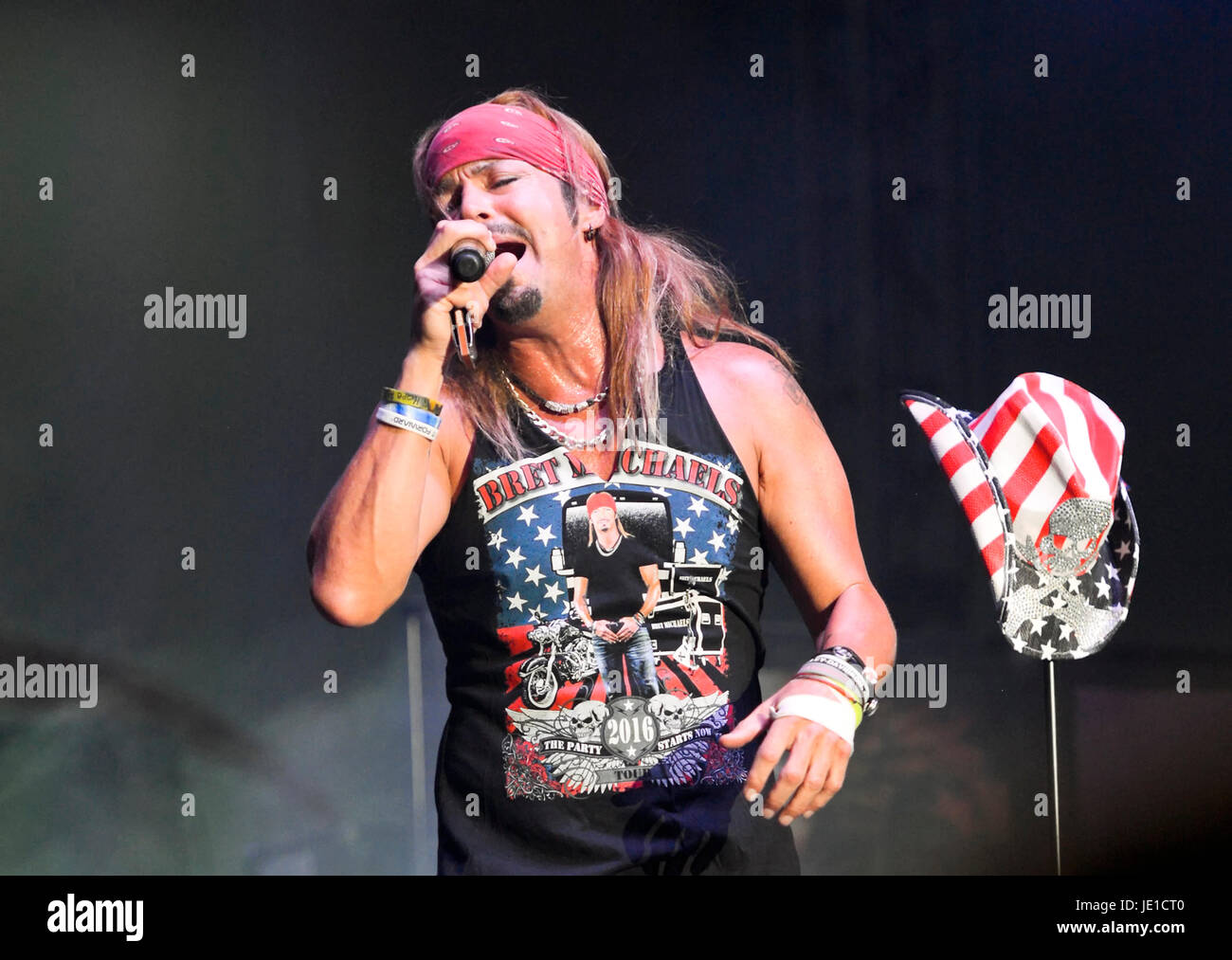 Bret michaels 1980s hi-res stock photography and images - Alamy