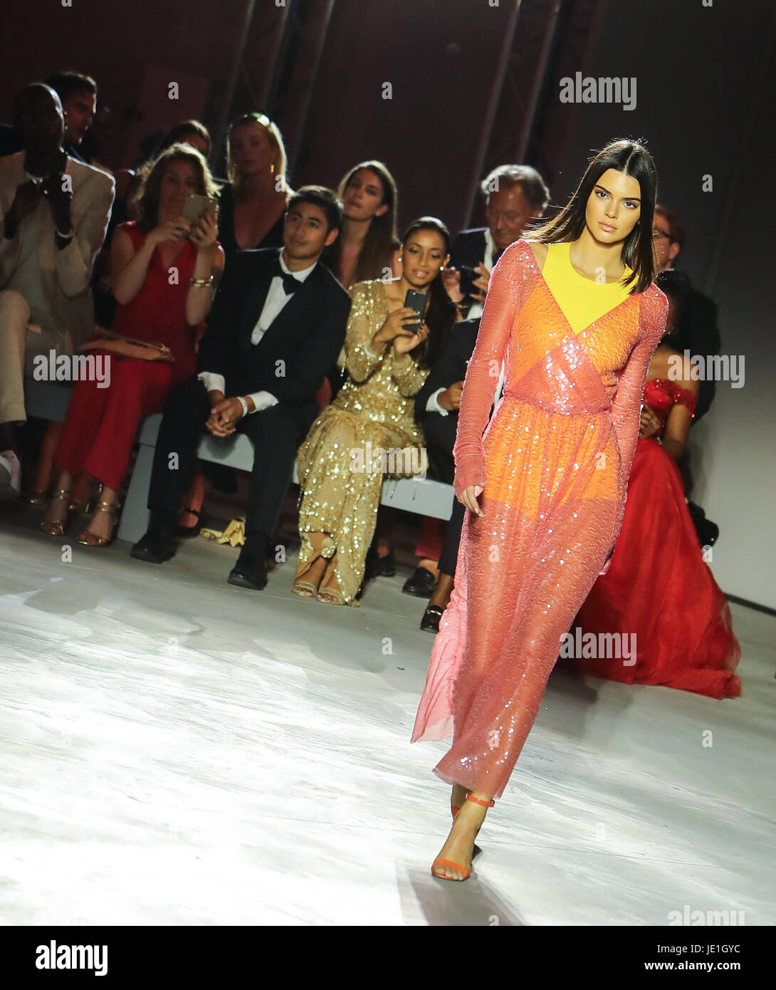 Fashion for Famine, catwalk, Hanger 16 Cannes-Mandelieu Airport ...