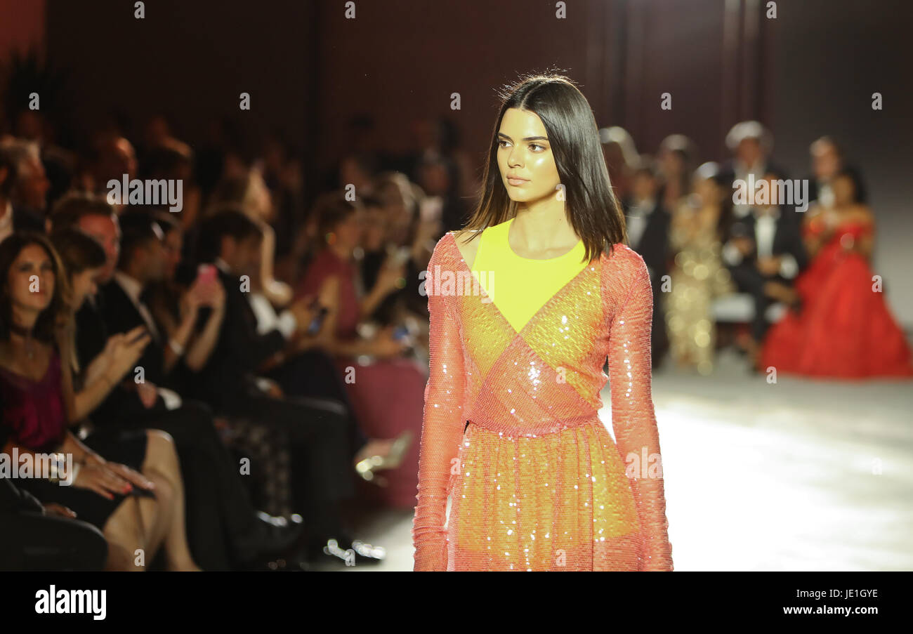 Fashion for Famine, catwalk, Hanger 16 Cannes-Mandelieu Airport ...