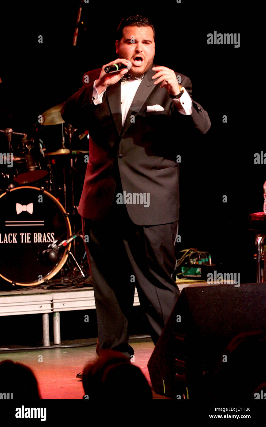 Sal Valentinetti, former 'America's Got Talent' contestant, performing ...