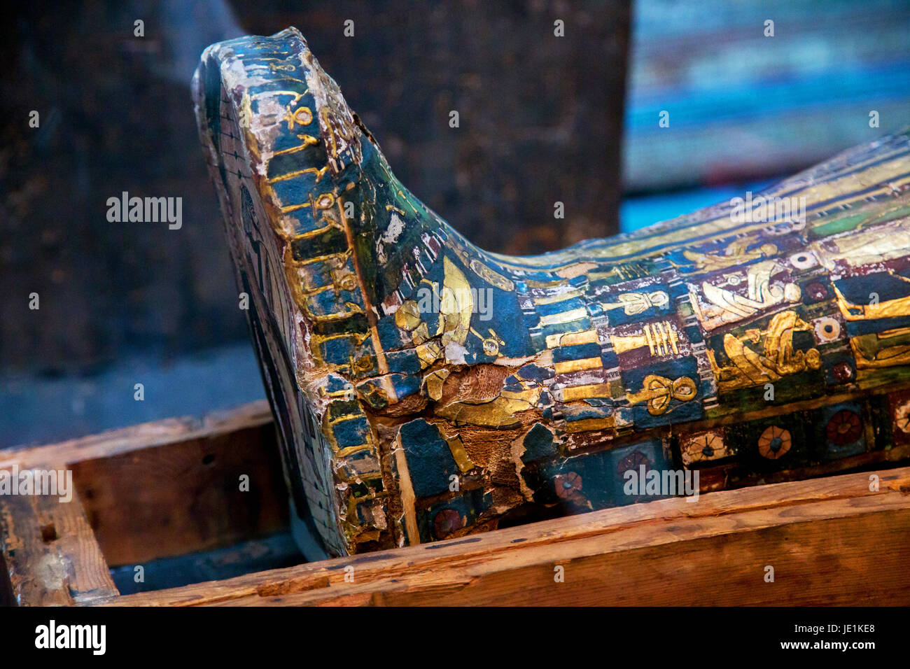 Mummified body pyramid hi-res stock photography and images - Alamy