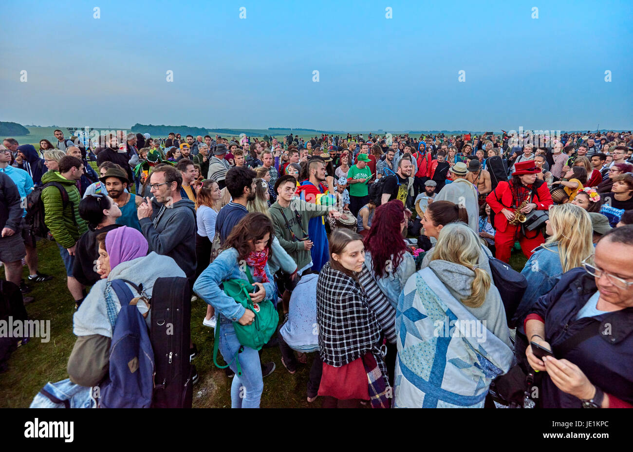 Stonehenge Summer Solstice Tour Sunrise 21st June 2066 Stock Photo - Alamy
