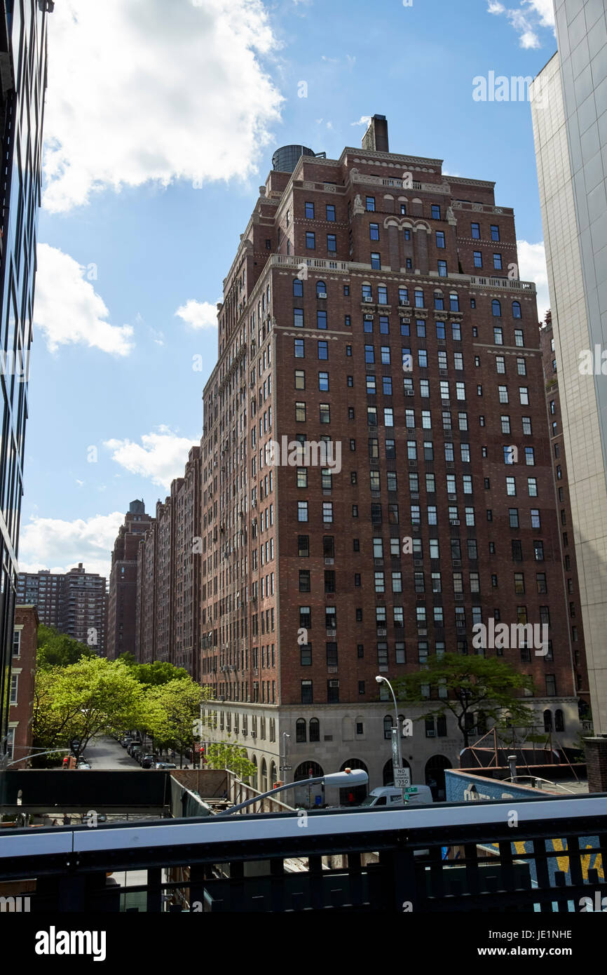 New york london terrace building hi-res stock photography and images ...