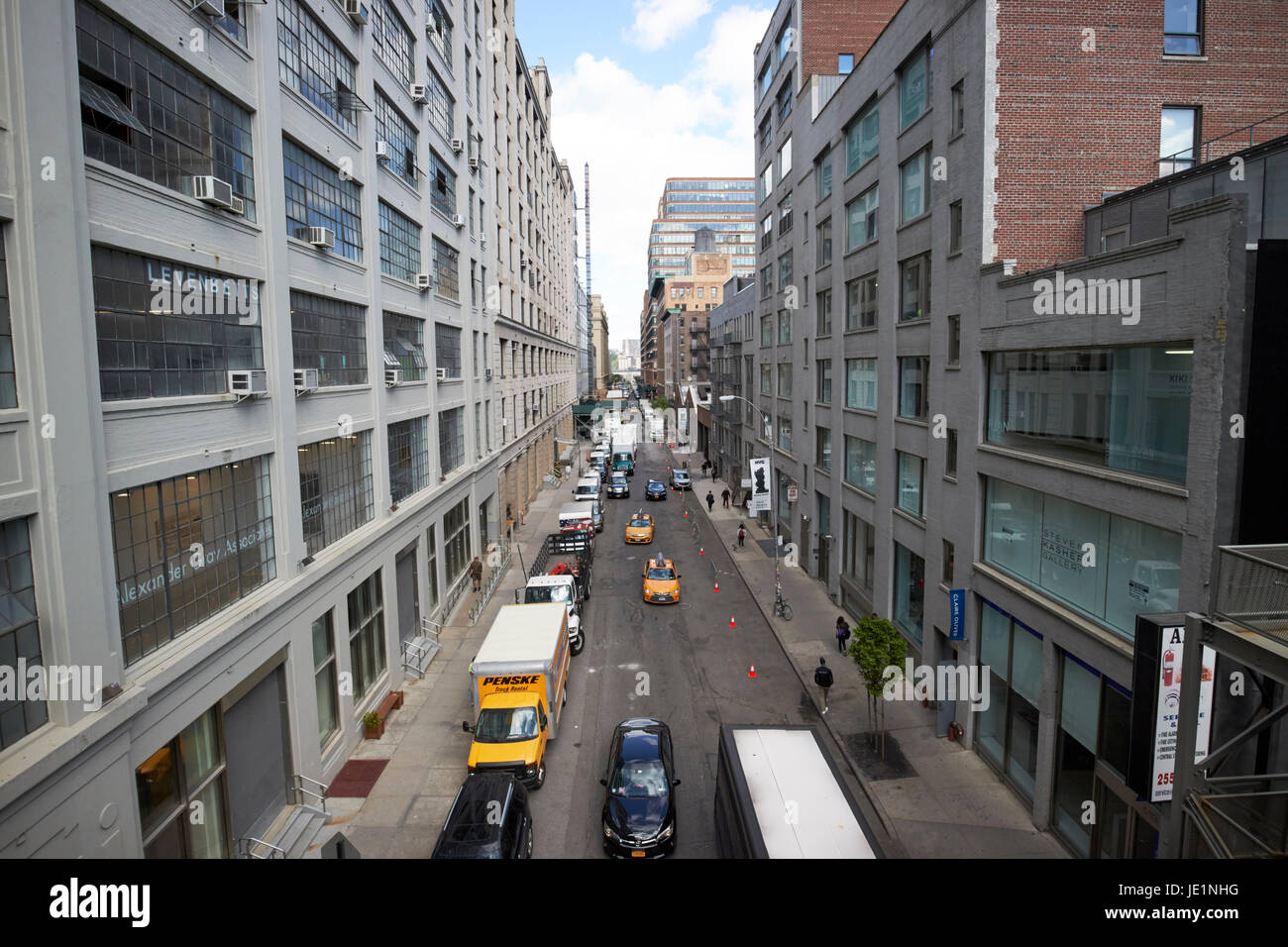 26th street new york galleries hi-res stock photography and images - Alamy