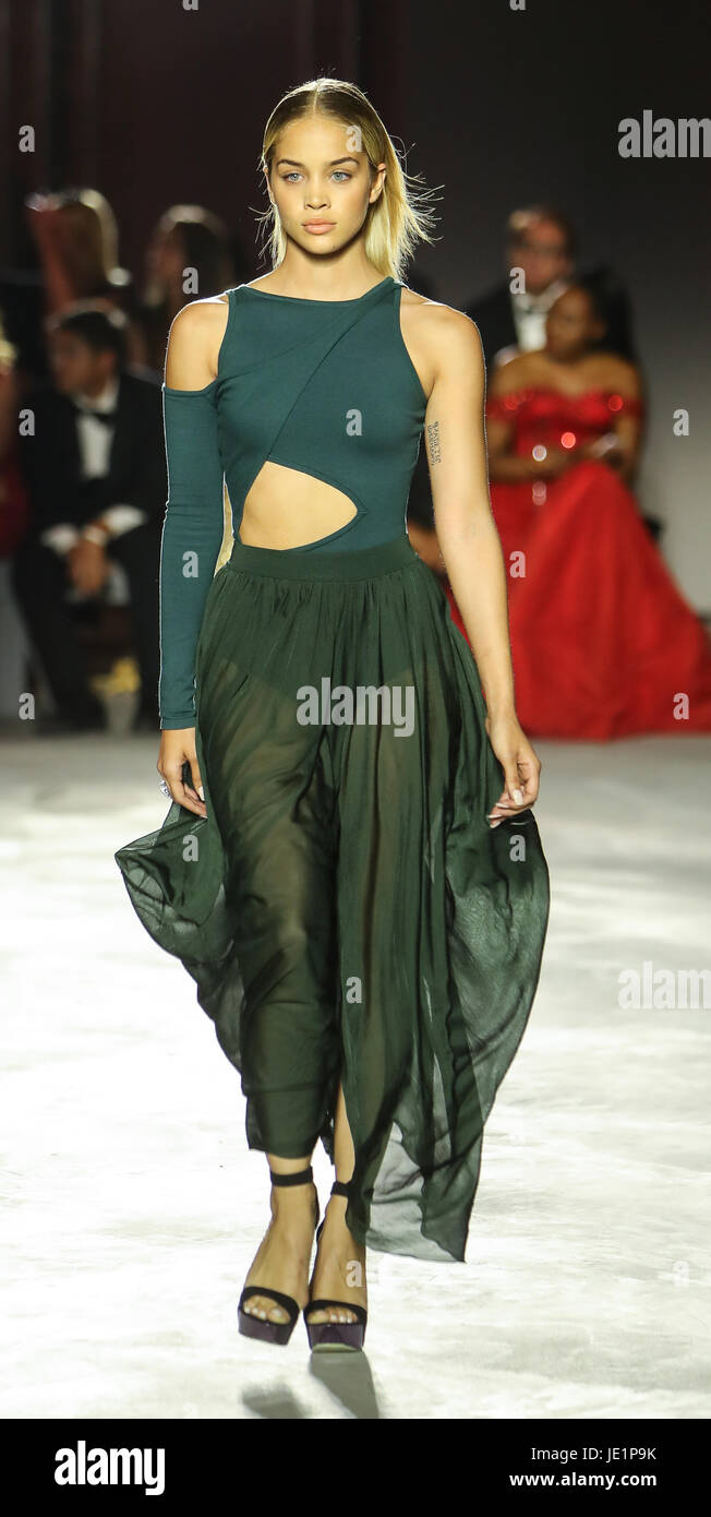 Fashion for Relief catwalk, Hanger 16 Cannes-Mandelieu Airport ...