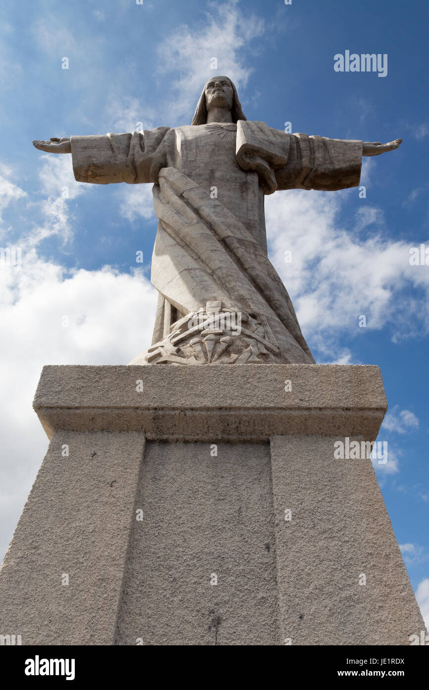 Portugal jesus statue hi-res stock photography and images - Alamy