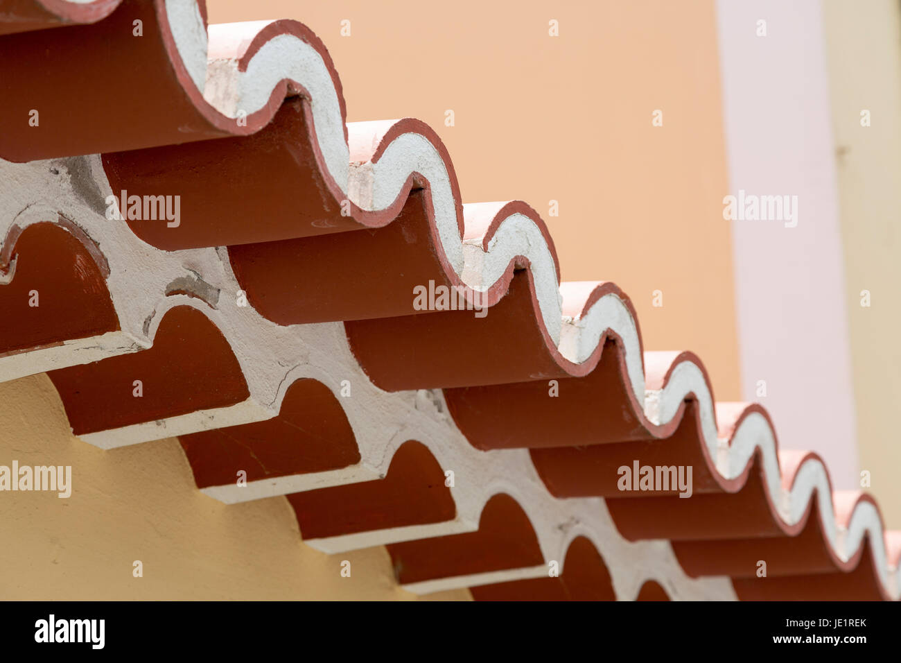 Edging tiles hi-res stock photography and images - Alamy