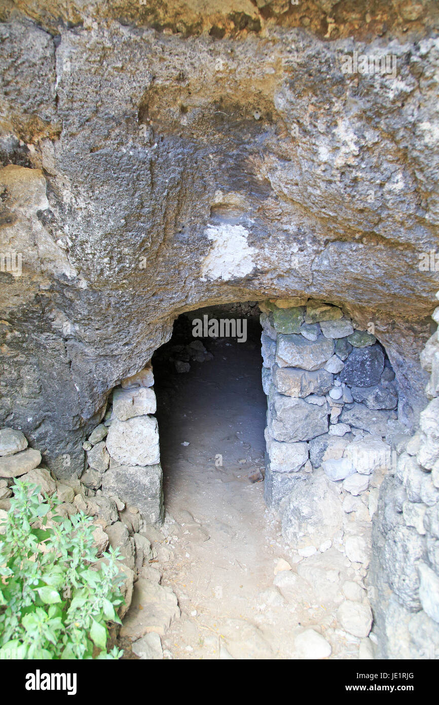 Living limestone caves hi-res stock photography and images - Alamy