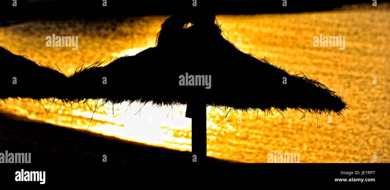 Sun brolly silhouette Stock Photo - Alamy